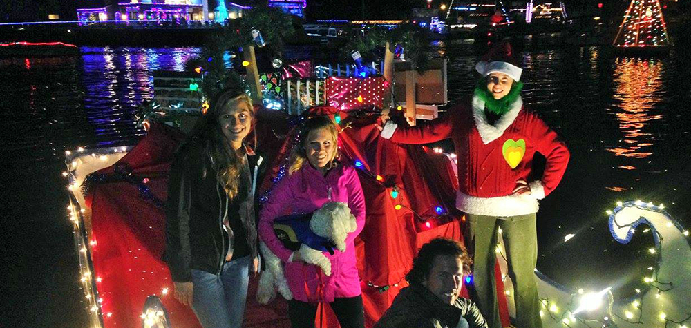 A ‘Merry Grinchmas’ at Naples Boat Parade | CSULB Sailing Association